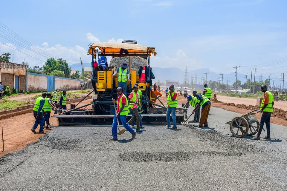 Kenya Infrastructure Investment Spurs Growth Despite Budget Cuts