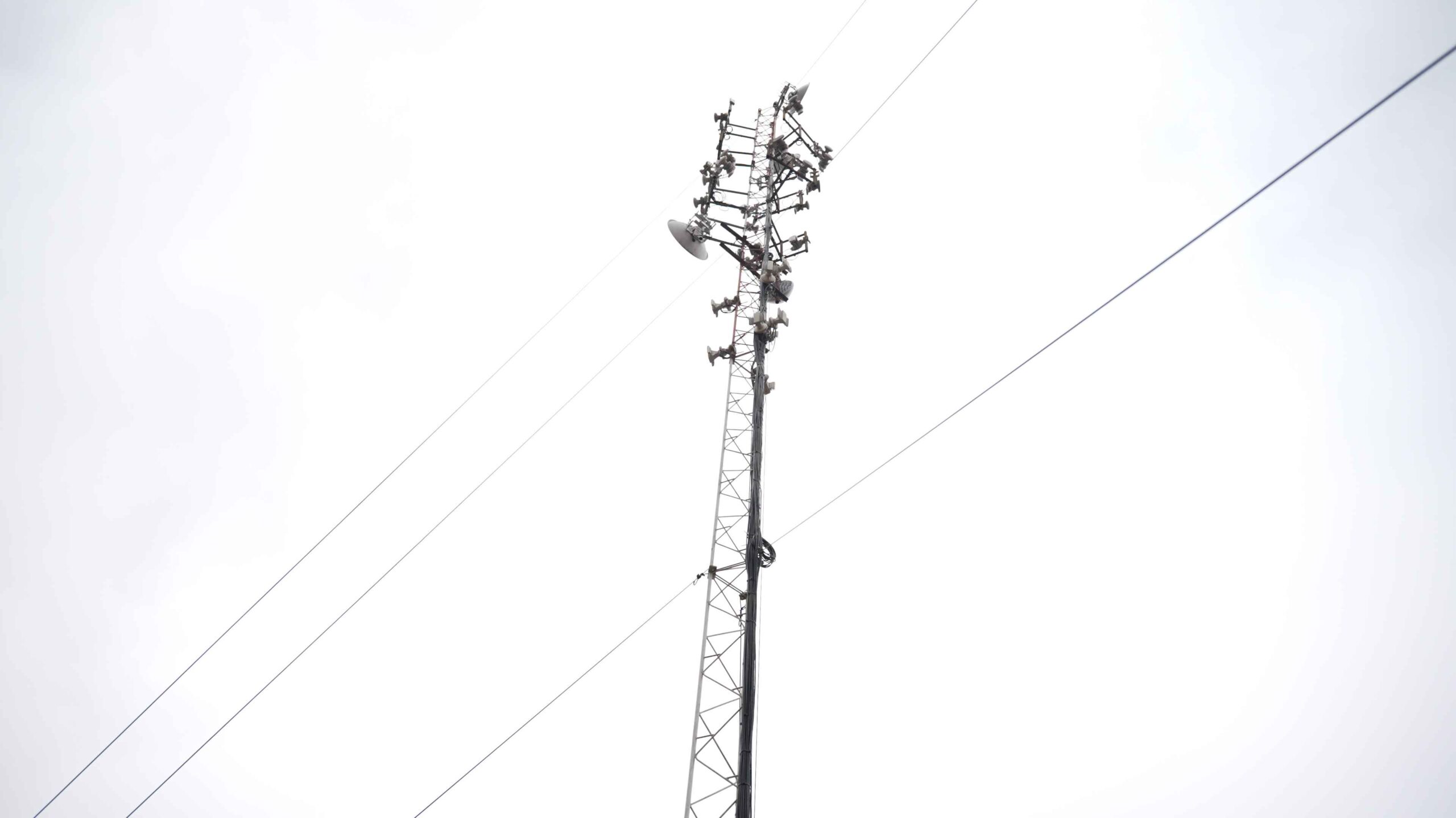 Kenya Broadband and Mobile Market Growth Q1 2025/26